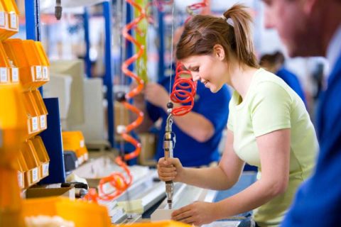 The Ultimate Guide to Becoming a Manufacturing Operator - RSS Inc.